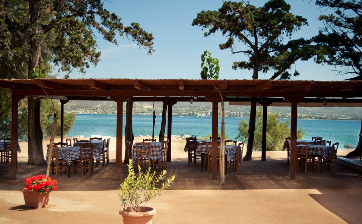 Taverna Kavos Review: recommended by the best chefs