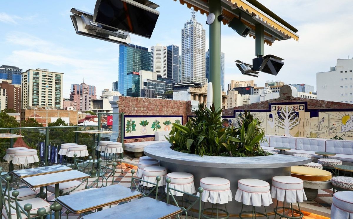 HER Review: recommended by the best chefs