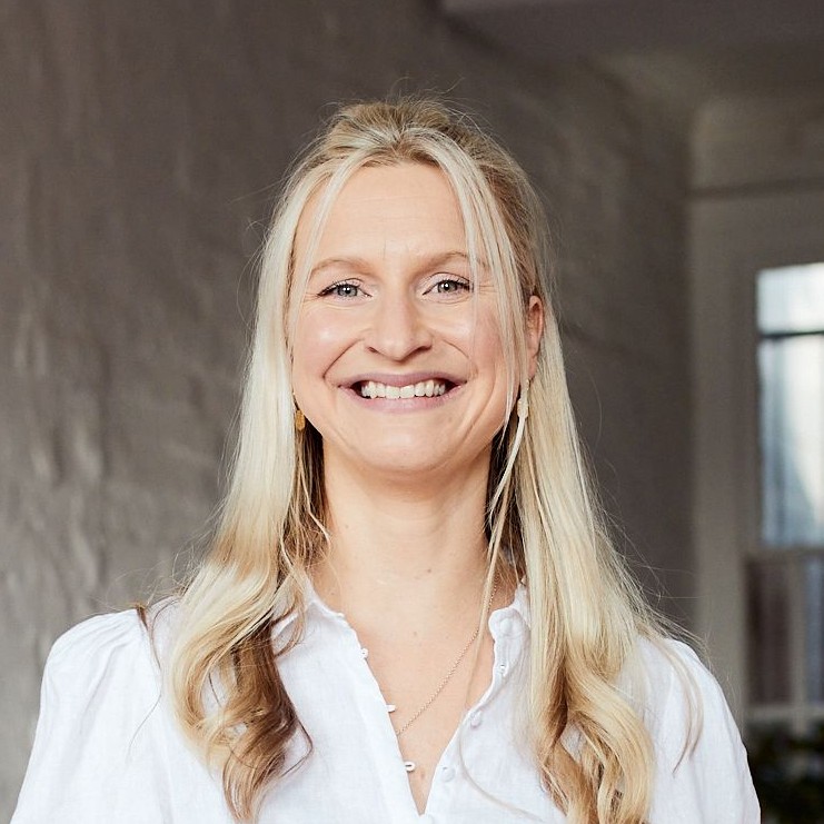 SARAH POUND: Learn more about Sarah Pound