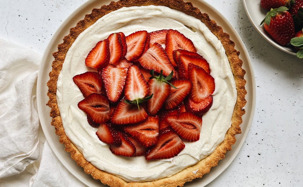 Olivia Kaplanʼs Strawberry and Whipped Vanilla Ricotta Tart Recipe ...
